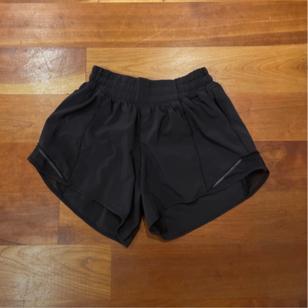 Lululemon Hotty Hot Lines Running Shorts Gem